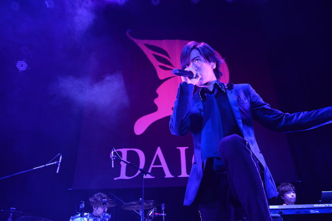 【ライブレポート】DAIGO、ソロデビュー15周年公演開催「ともに人生を明るく過ごしていきましょう」 | BARKS
