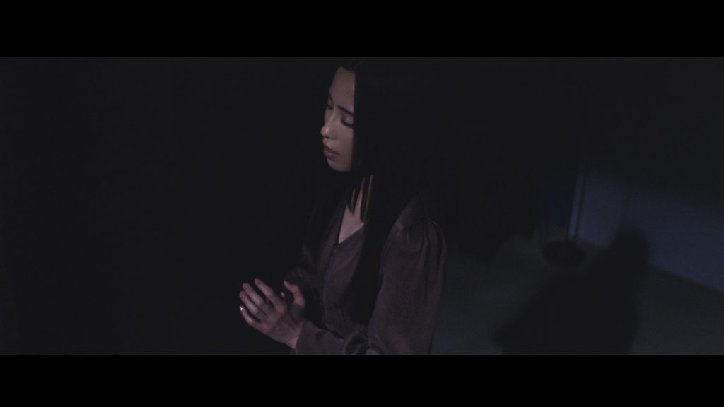 Uru、「振り子」MVで「プロローグ」以来2年ぶりに本人出演 | BARKS