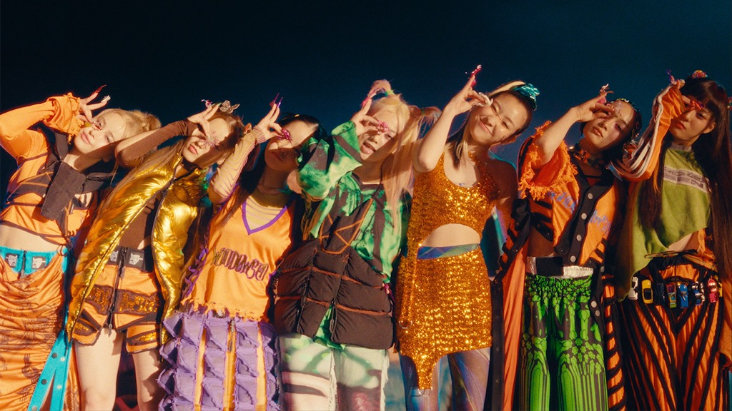 XG、1stミニアルバムから「TGIF」MV公開 | BARKS