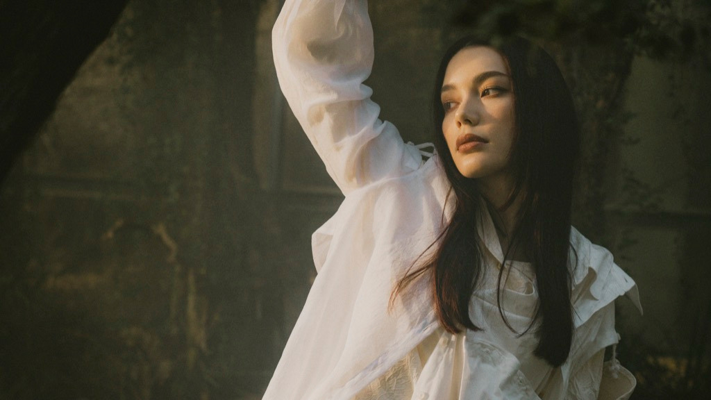 安田レイ、新曲「光のすみか」が7月アニメ『瑠璃の宝石』OPテーマに | BARKS