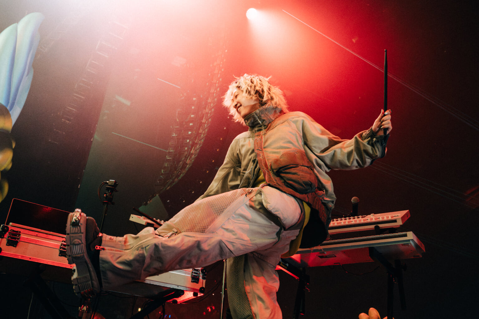 【ライブレポート】YOASOBI、WEMBLEY ARENAの熱狂、ロンドンに鳴り響く「夜に駆ける」J-POP | BARKS