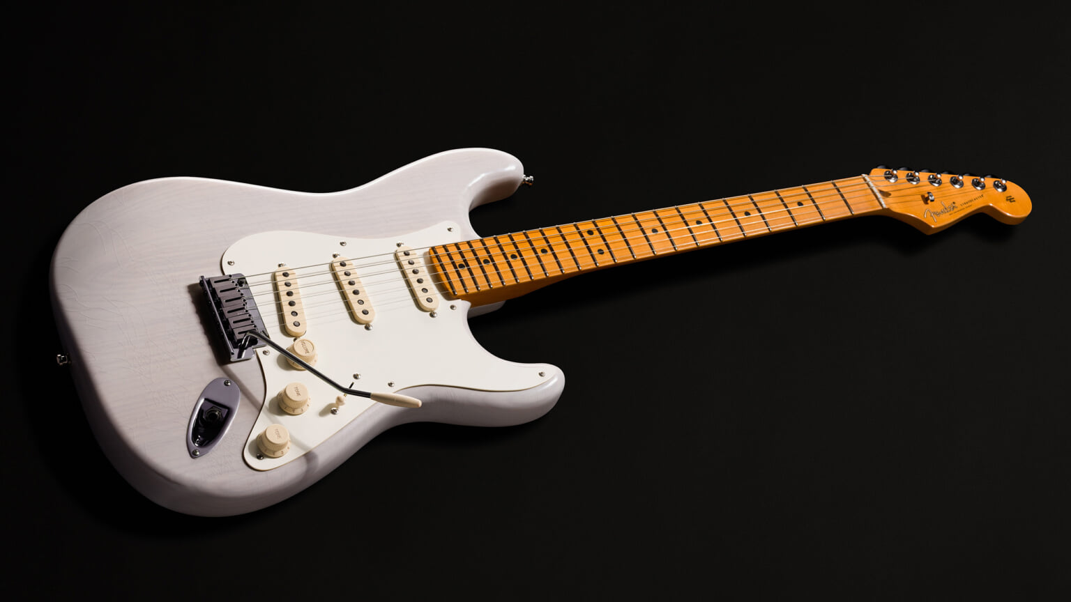 ペイズリー・ムスタングの新Charモデル新登場、「2本目はこれにしたらいいんじゃないかな（笑）」 | BARKS