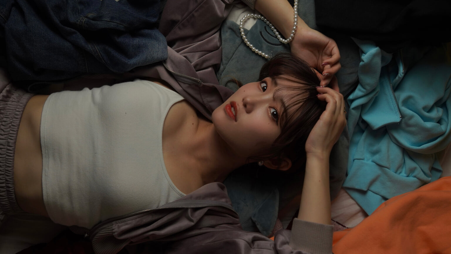 2人組アーティスト・天々高々、1stシングル「ロマンス」配信リリース決定 | BARKS