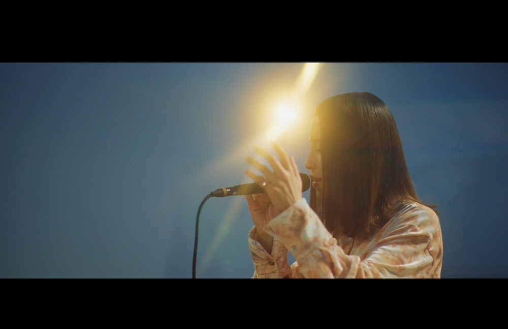 Uru、back number提供曲「傍らにて月夜」CD発売＋ニューアルバム『tone』詳細公開 | BARKS